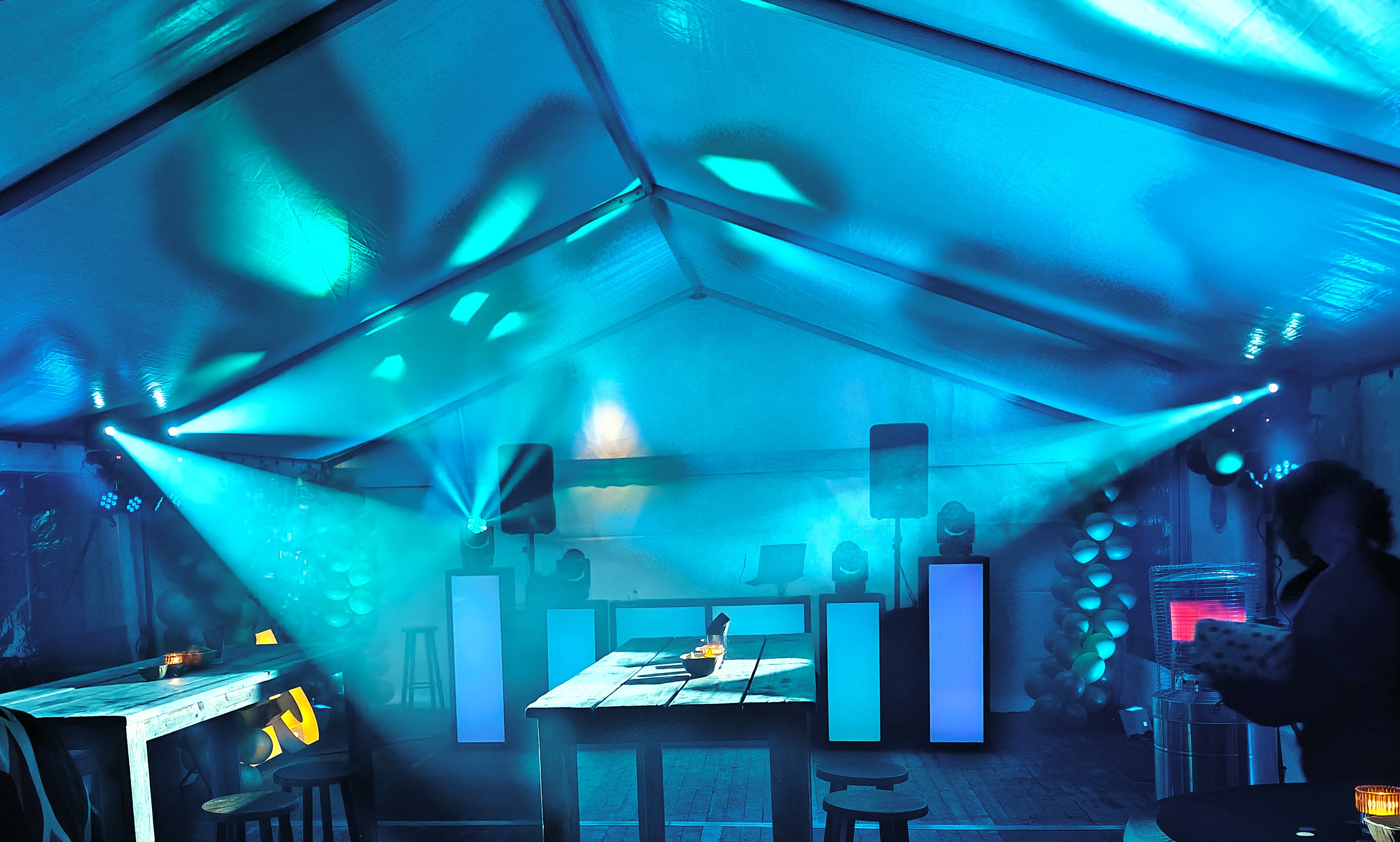 Exclusive DJ Show